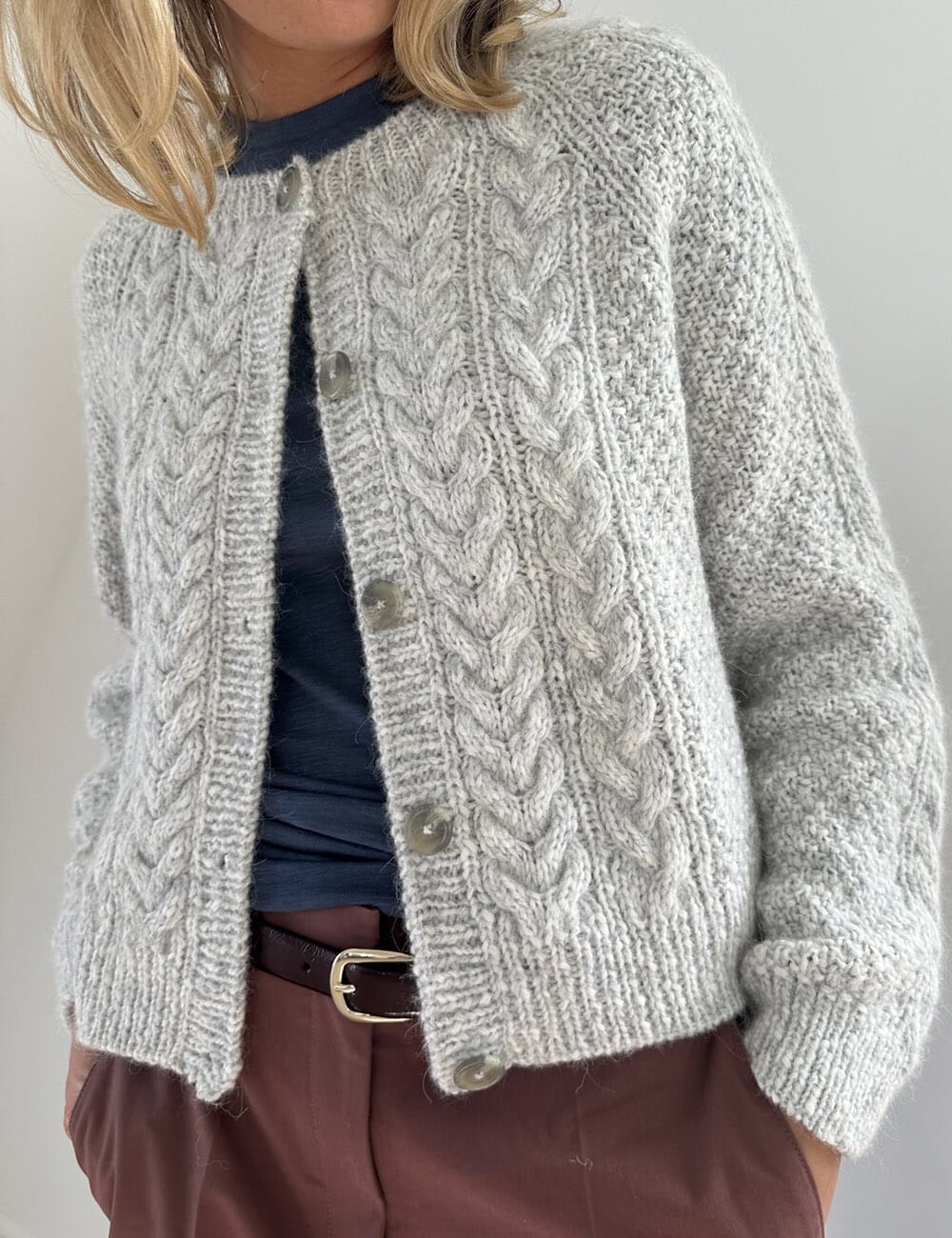 Siri Cardigan Strikkepakke i Sandnes Poppy - Norwegian Spirit strikk ...